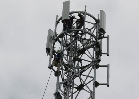 Philippines invites newcomer to transform its troubled telco sector