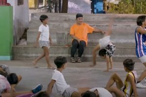 'Bakit malungkot beshie ko?': How the viral meme featuring cartwheeling ...