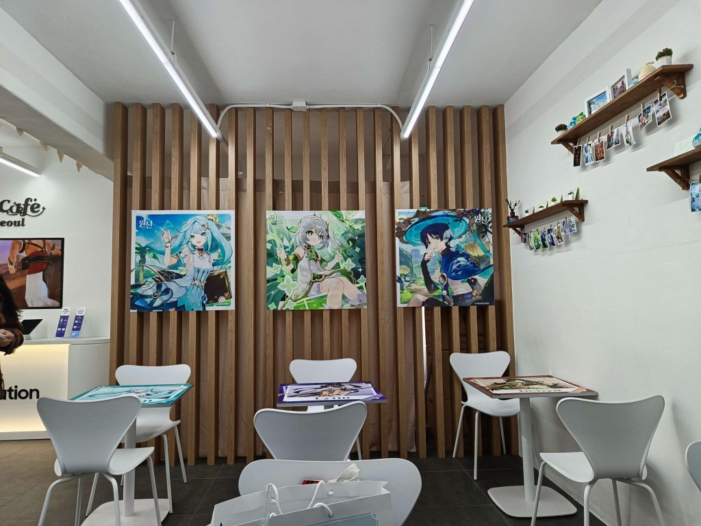 Spotted in Seoul: 5-story cafe dedicated to online game Genshin Impact