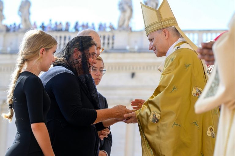 Saint Carlo Acutis’ mother urges Filipinos to deepen love for the Eucharist