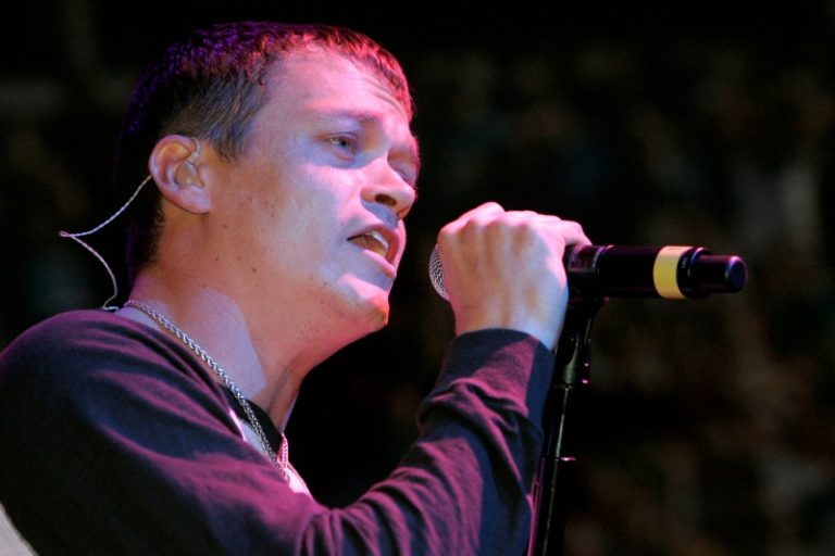 3 Doors Down singer Brad Arnold dies at 47 following cancer diagnosis