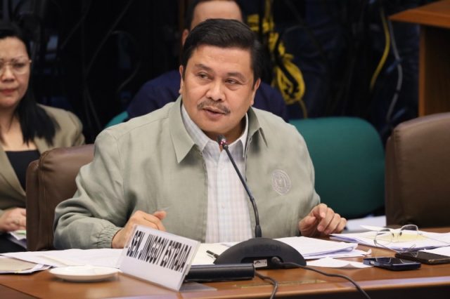 Jinggoy Estrada surrenders over graft case