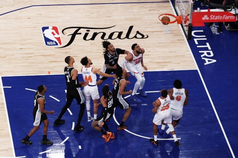 Knicks cap greatest-ever Finals comeback with OG Anunoby's tip-in