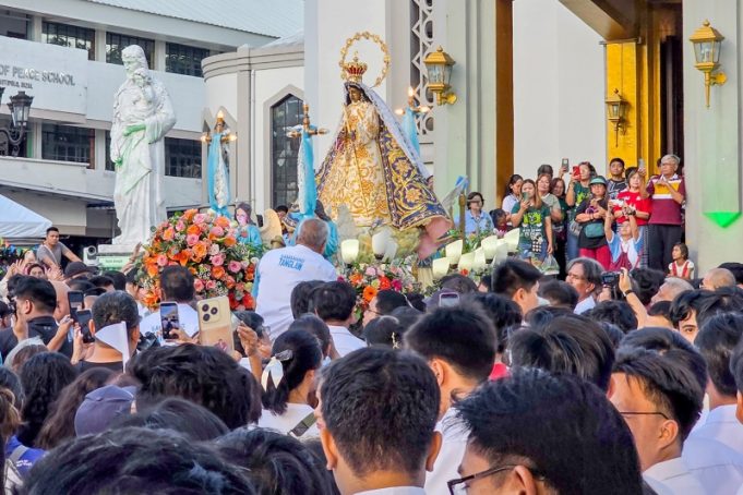 Antipolo bishop urges Filipinos to embrace unity as Marian image marks ...